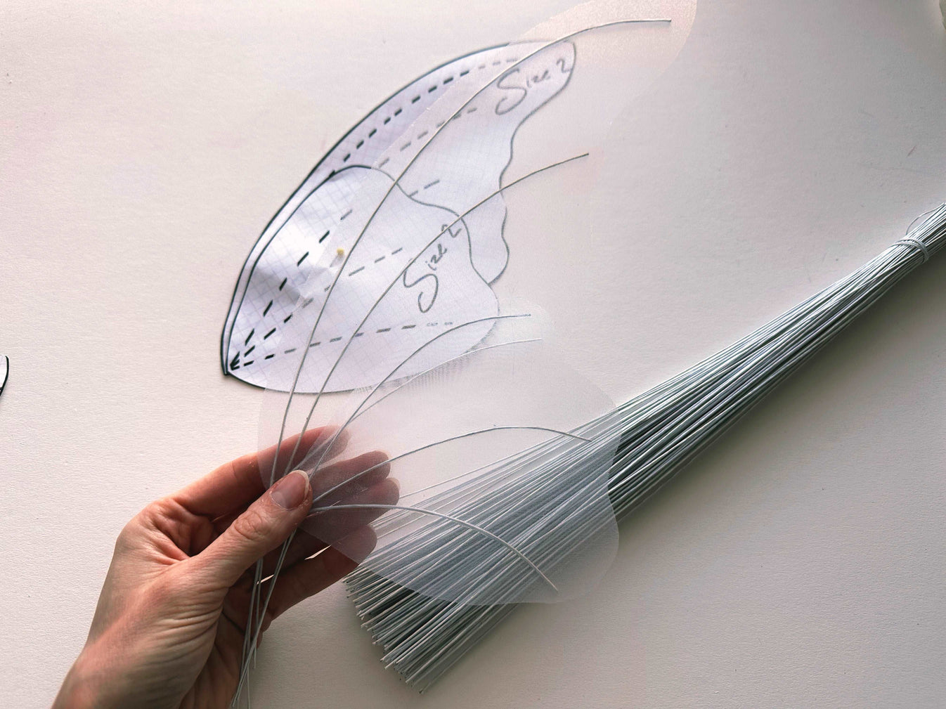 22 Gauge Extra Long White Floral Wire 31" (80cm) for Giant Flowers and ...