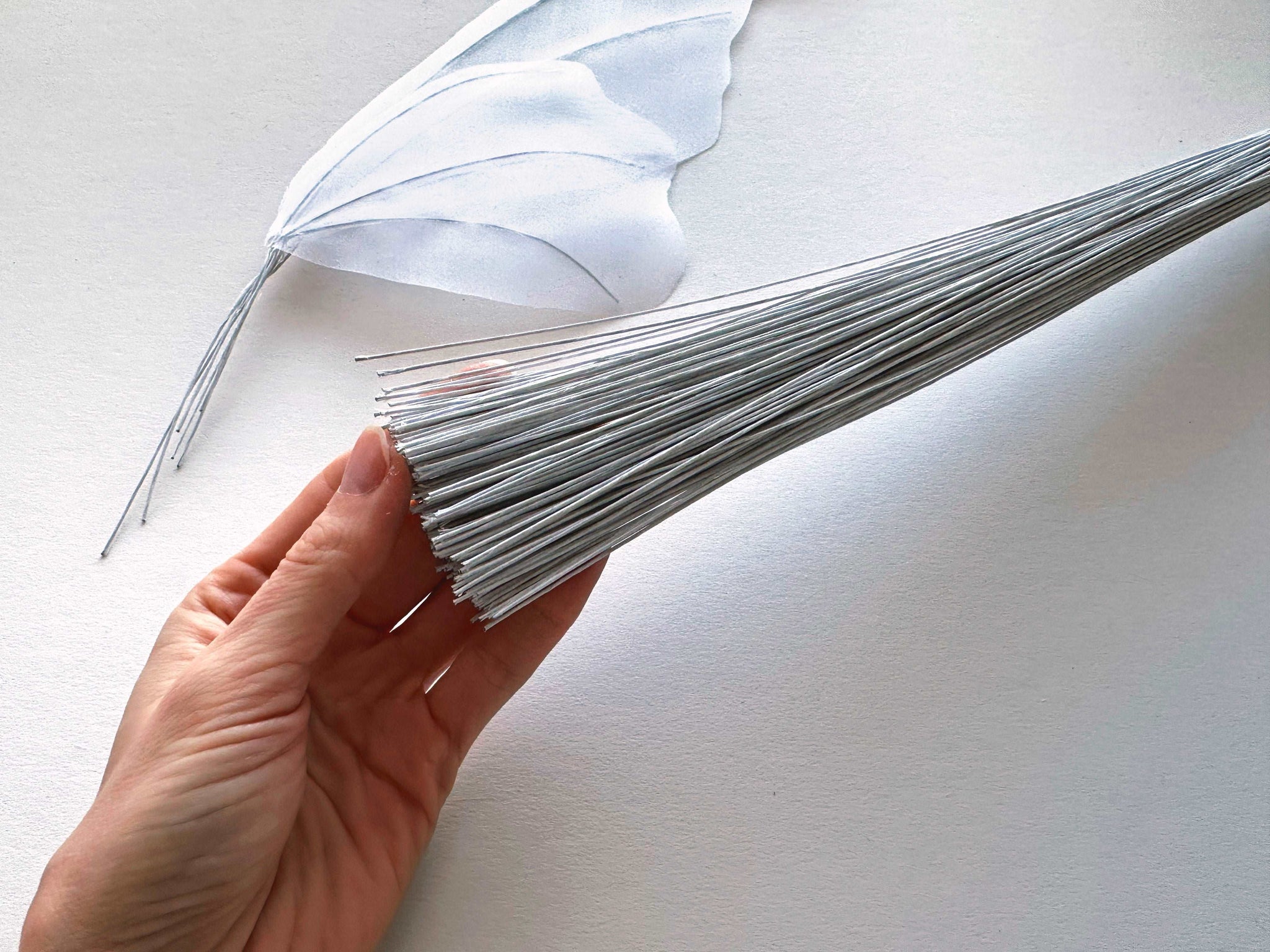 22 Gauge Extra Long White Floral Wire 31" (80cm) for Giant Flowers and ...